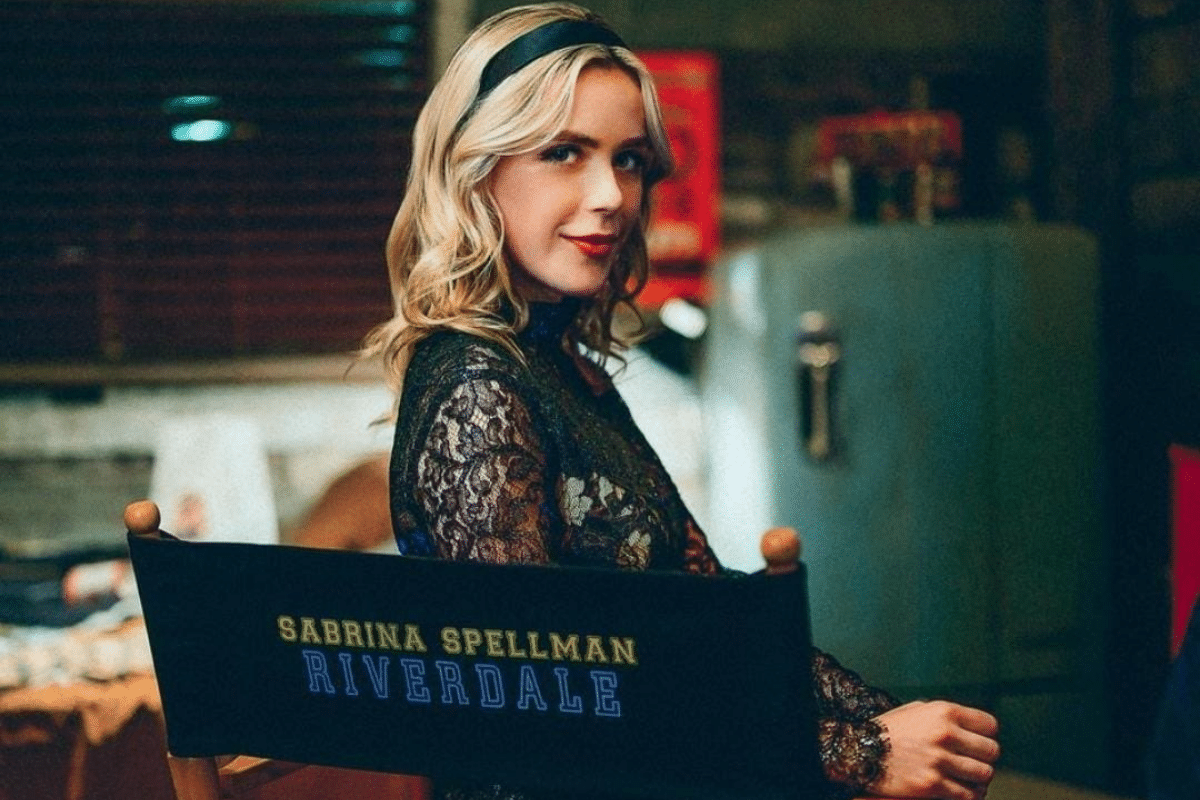 ¡Un épico crossover! Sabrina llegará a "Riveldale" - Los 40 Puebla