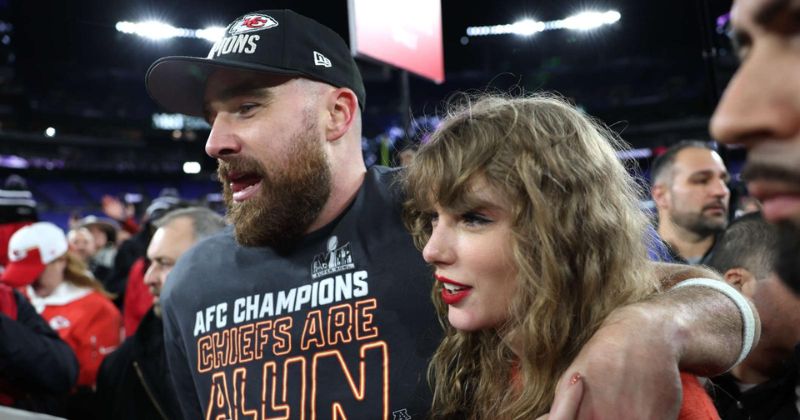 Romance en la Victoria: Taylor Swift y Travis Kelce Celebran Tras el ...